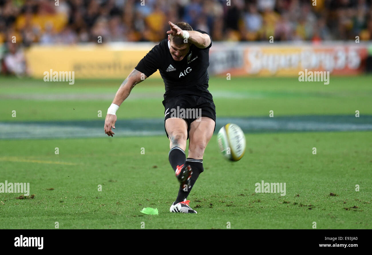Suncorp Stadium, Brisbane, Australia. 18th Oct, 2014. Colin Slade kicks ...