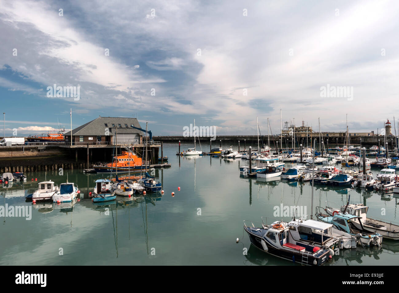 Ramsgate's outer harbour Stock Photo - Alamy