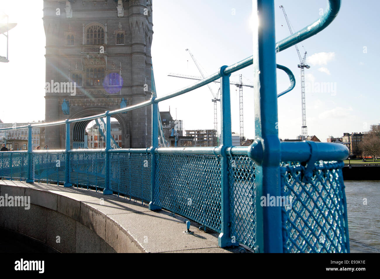 Tower Bridge SE1, famous 'Shard' building in the background Tower ...
