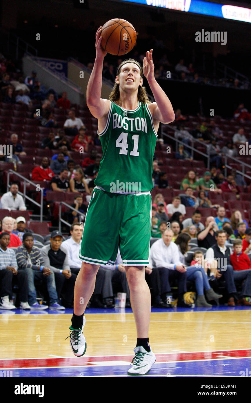 Kelly olynyk hi-res stock photography and images - Alamy