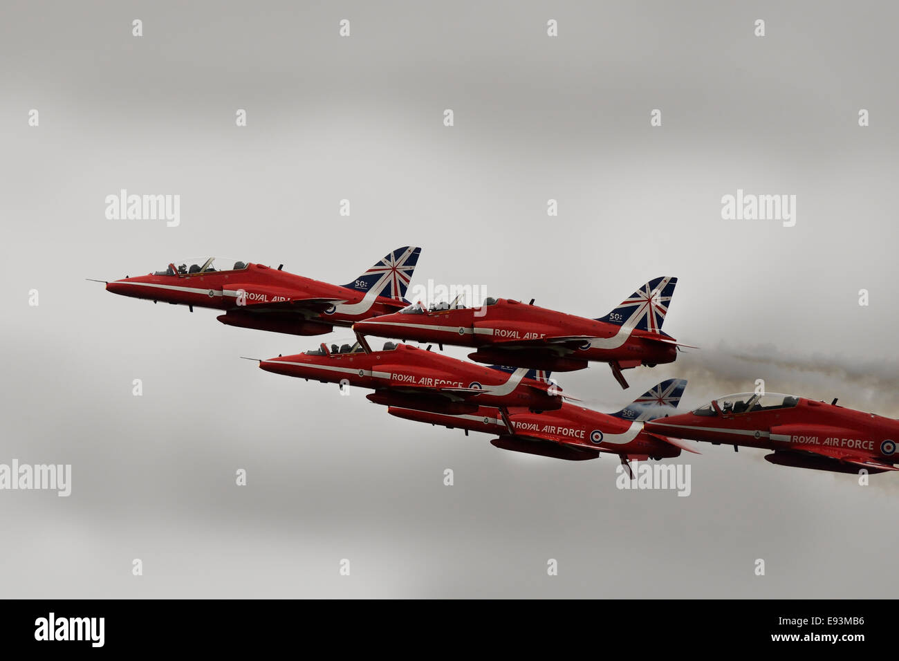 The Red Arrows flying in close formation Stock Photo - Alamy