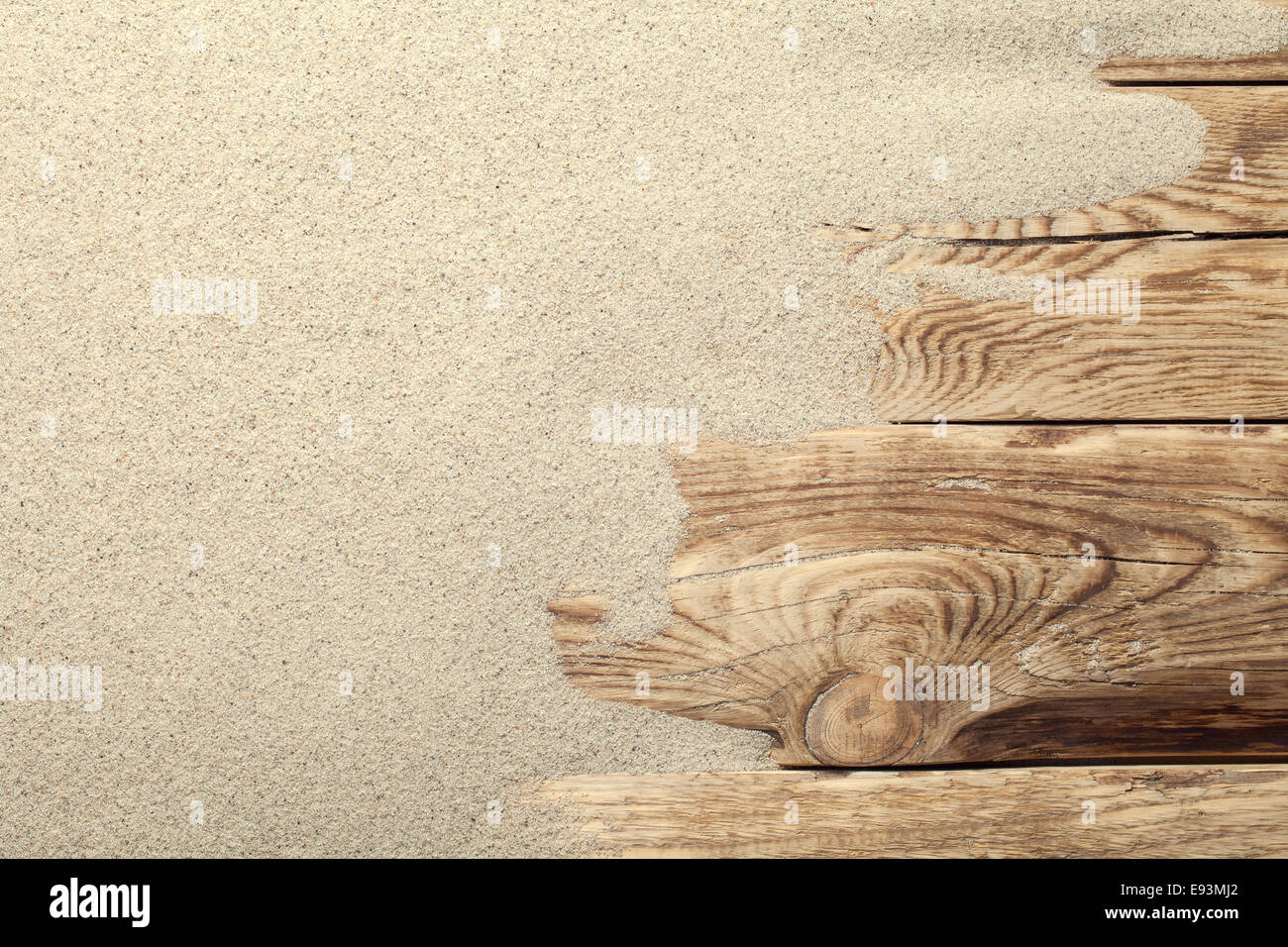 Sand on planked wood. Summer background with copy space. Top view Stock ...