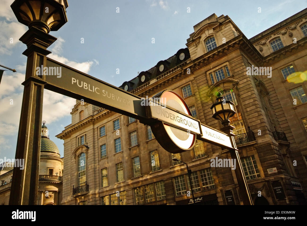 London underground public subway hi-res stock photography and images ...