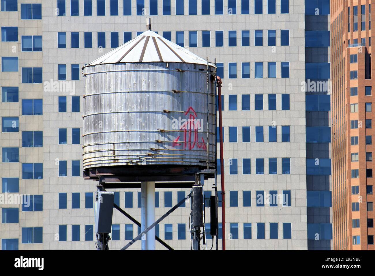 Rooftop water tank hi-res stock photography and images - Alamy