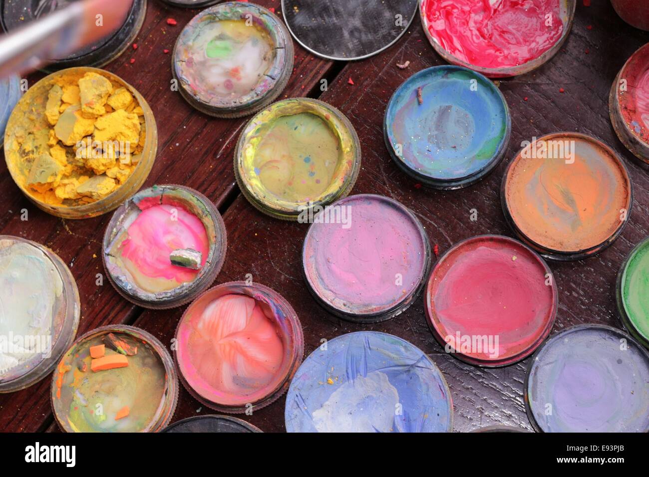 New York, New York, USA. 18th Oct, 2014. Zombie pub crawl in New York ...