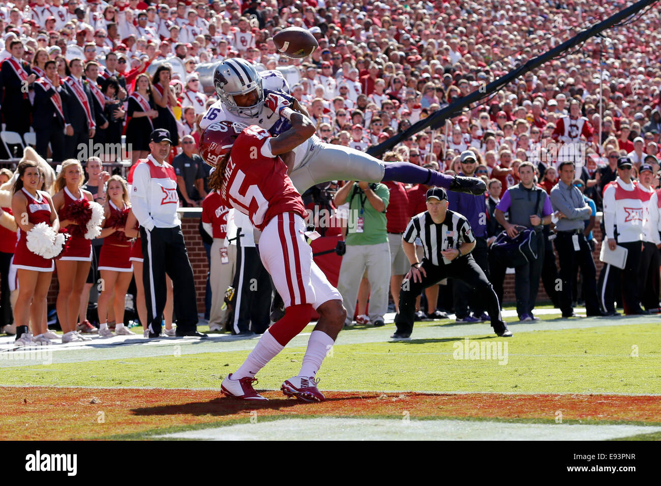 Norman, OK, US. 18th Oct, 2014. Oklahoma Sooners cornerback Zack ...