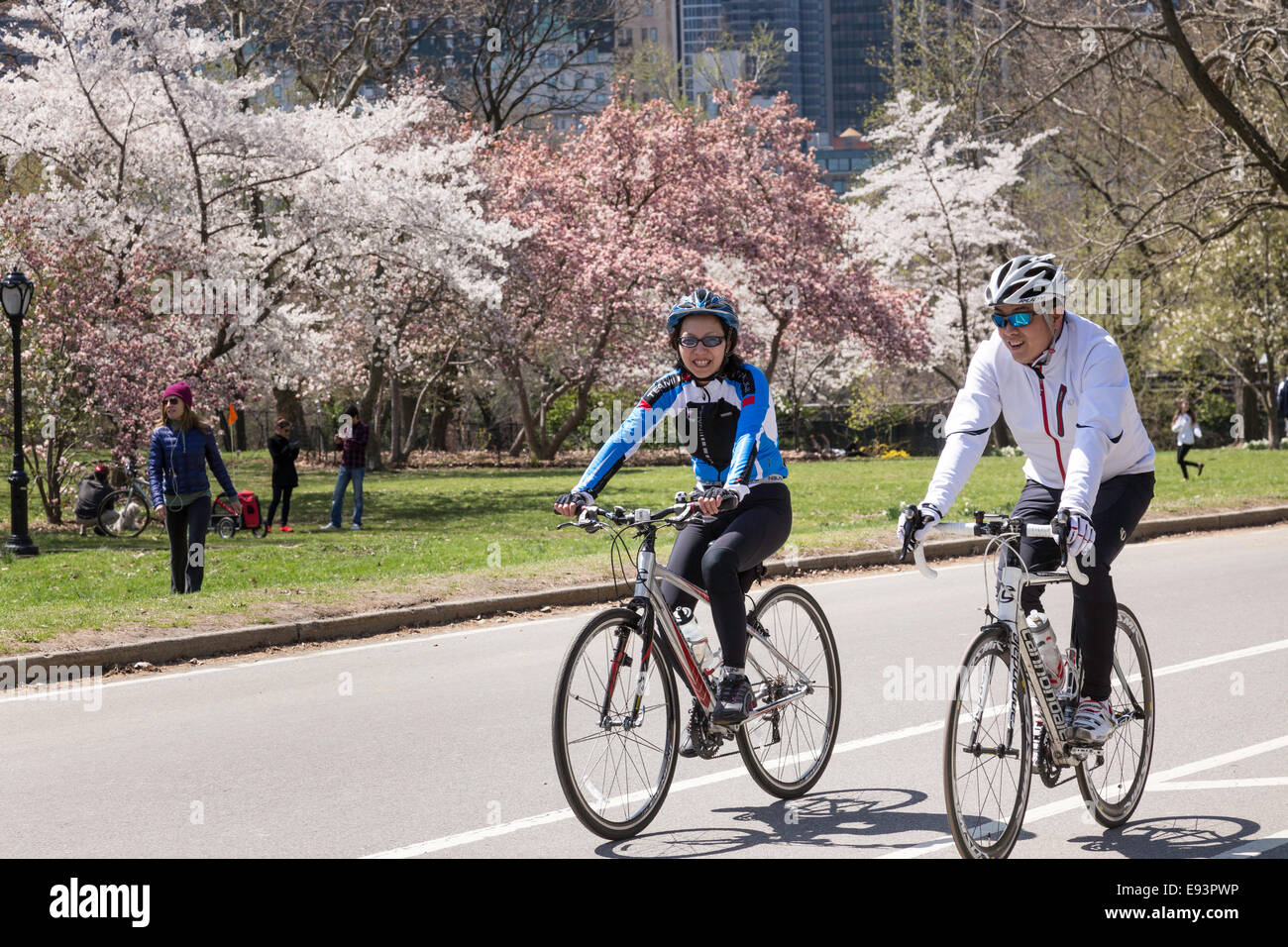 Bike side view nyc hi-res stock photography and images - Alamy