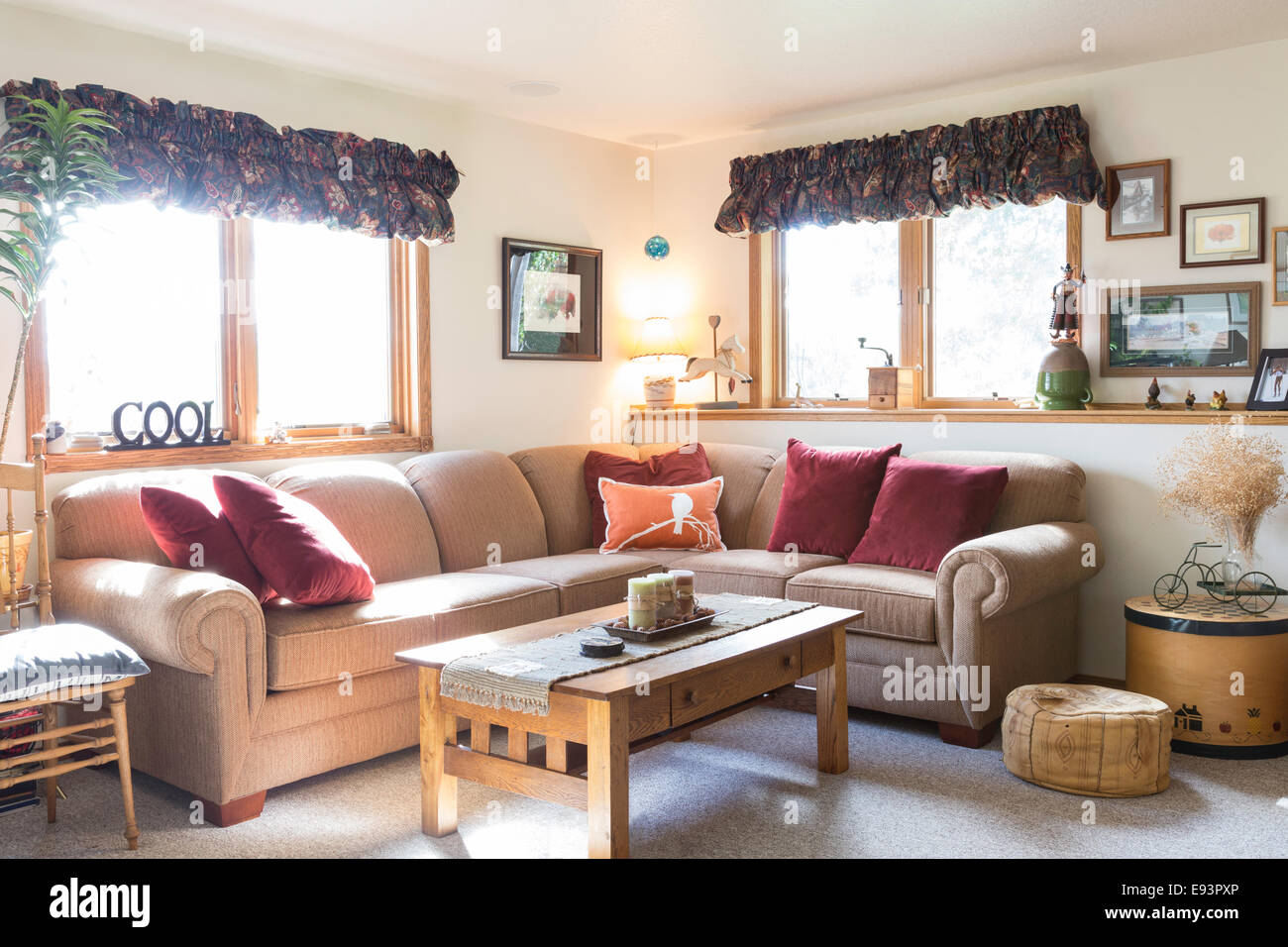 Home den interior hi-res stock photography and images - Alamy