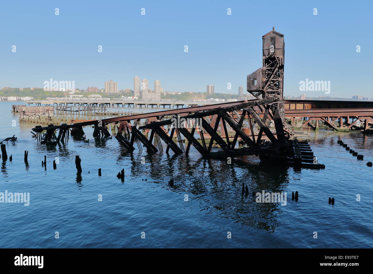 Ruins of a pier in the Hudson River, Riverside, New York Stock Photo ...