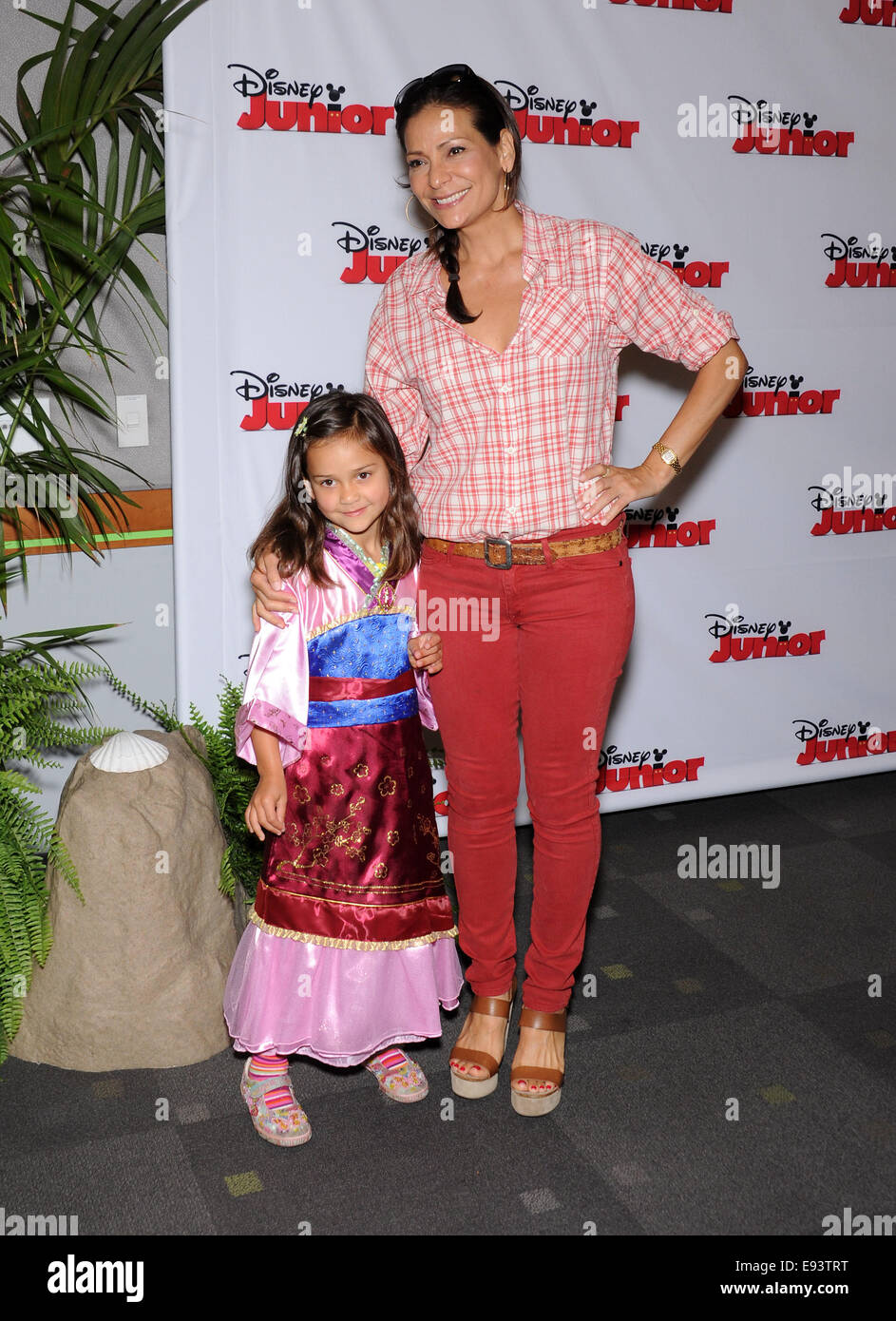 Burbank, California, USA. 18th Oct, 2014. Constance Marie & Luna Marie ...