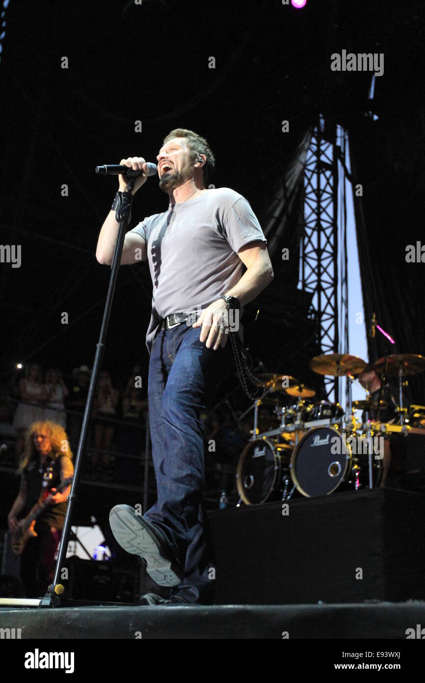 Craig Morgan performing live on stage at Country Thunder Featuring ...