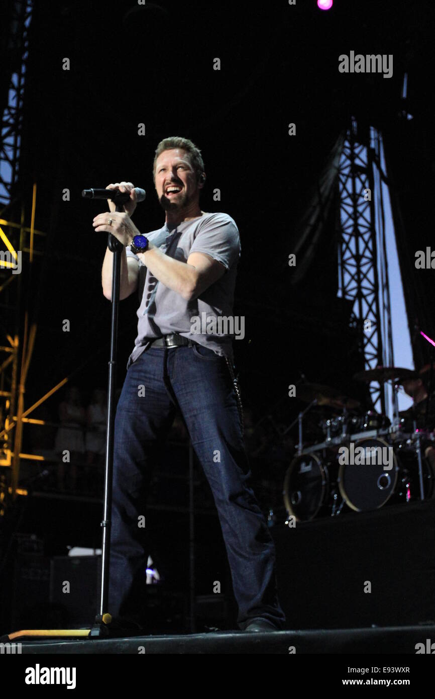 Craig Morgan performing live on stage at Country Thunder Featuring ...