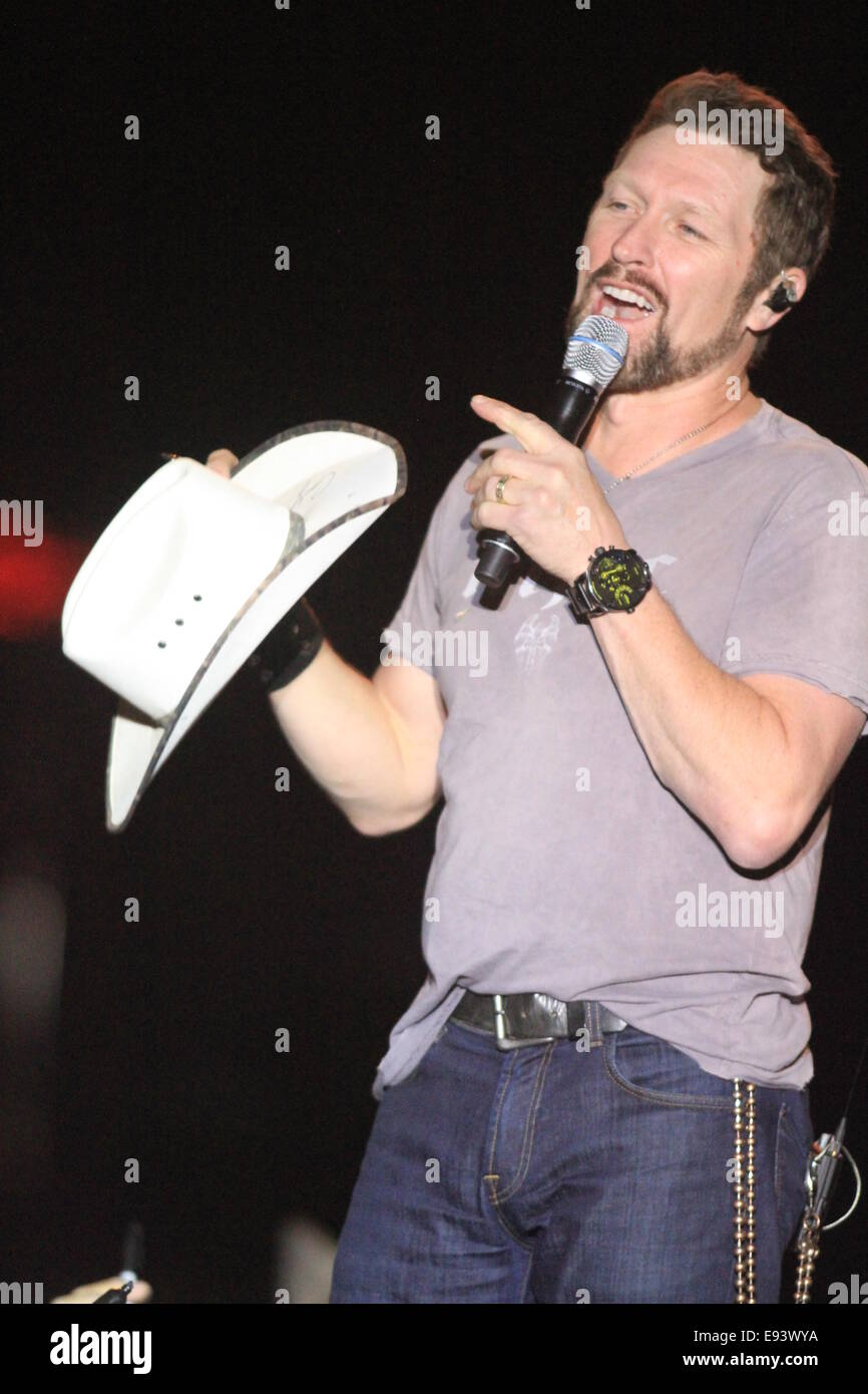 Craig Morgan performing live on stage at Country Thunder Featuring ...