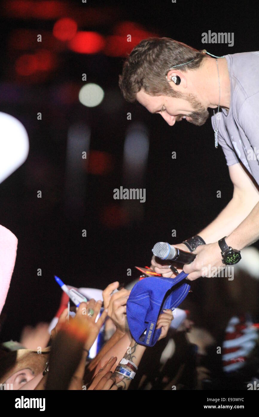 Craig Morgan performing live on stage at Country Thunder Featuring ...