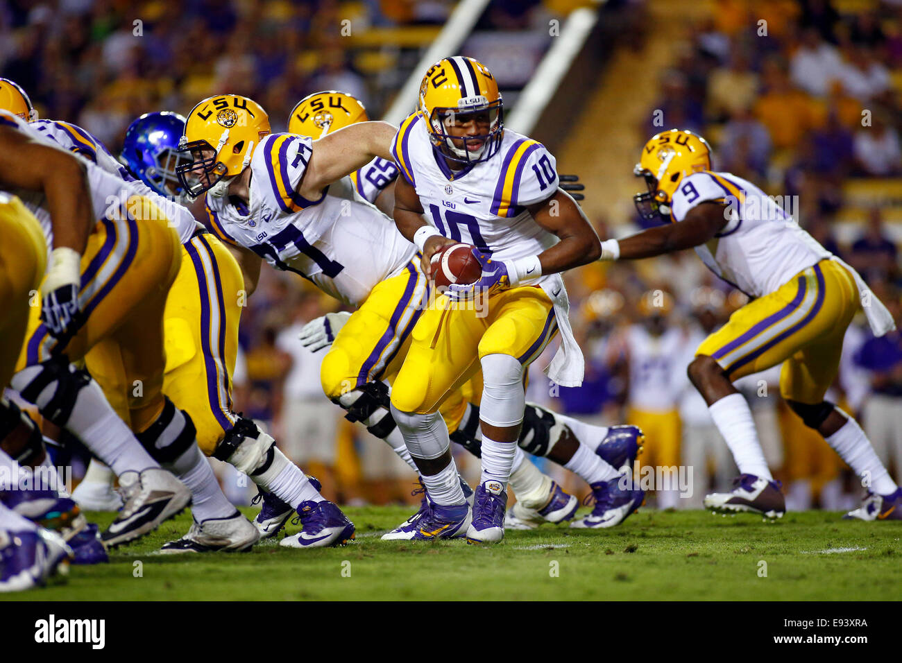 Louisiana, US. 18th Oct, 2014. LSU Tigers quarterback Anthony Jennings ...