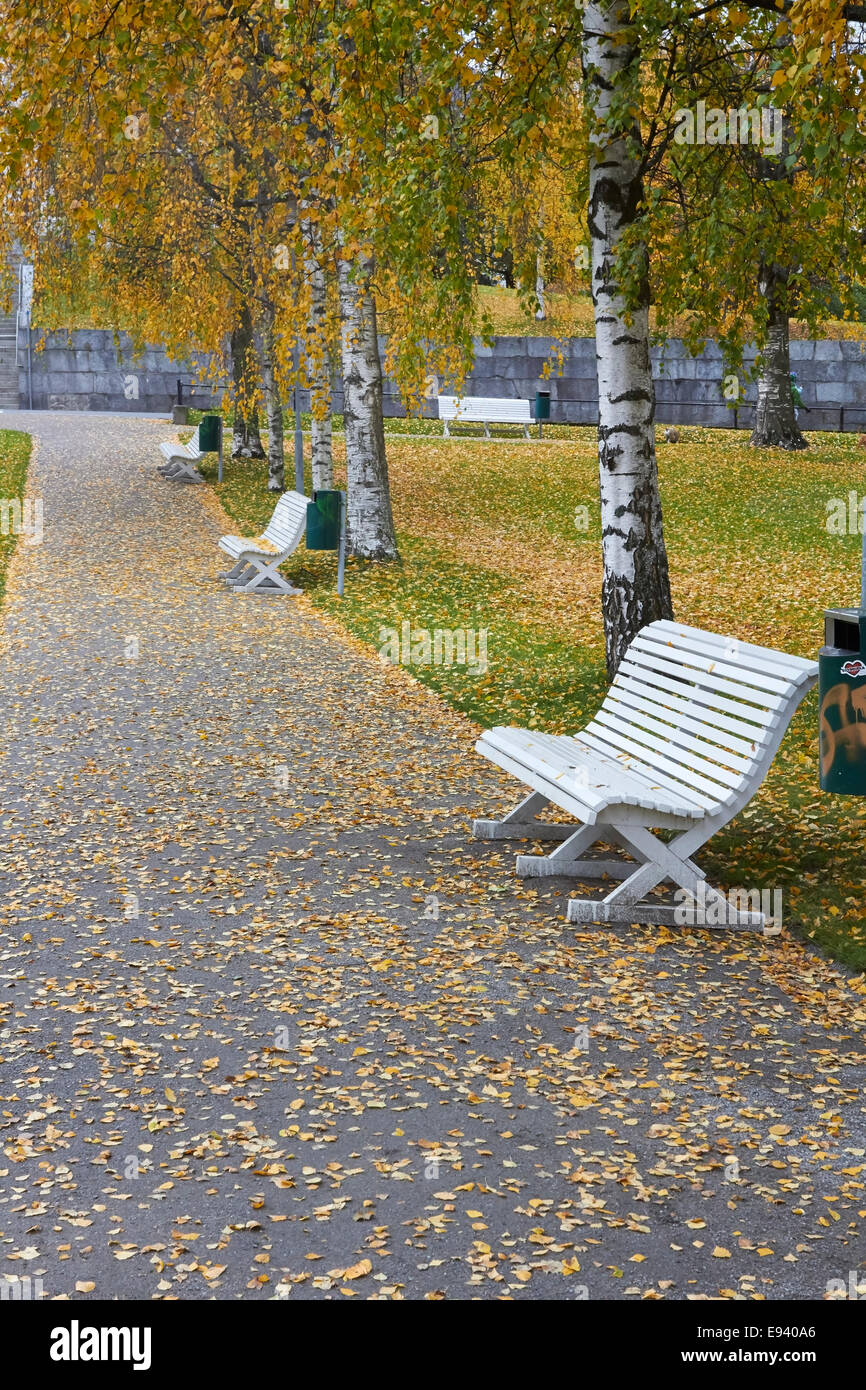 Seasonal park scene hi-res stock photography and images - Alamy