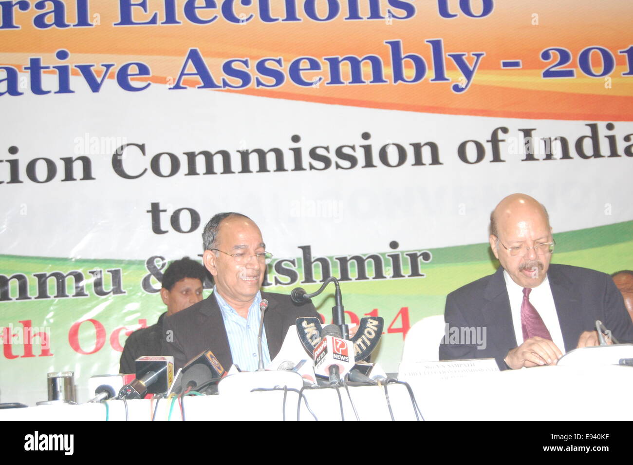 Srinagar, India. 18th oct, 2014. Chief Election Commissioner of India V ...
