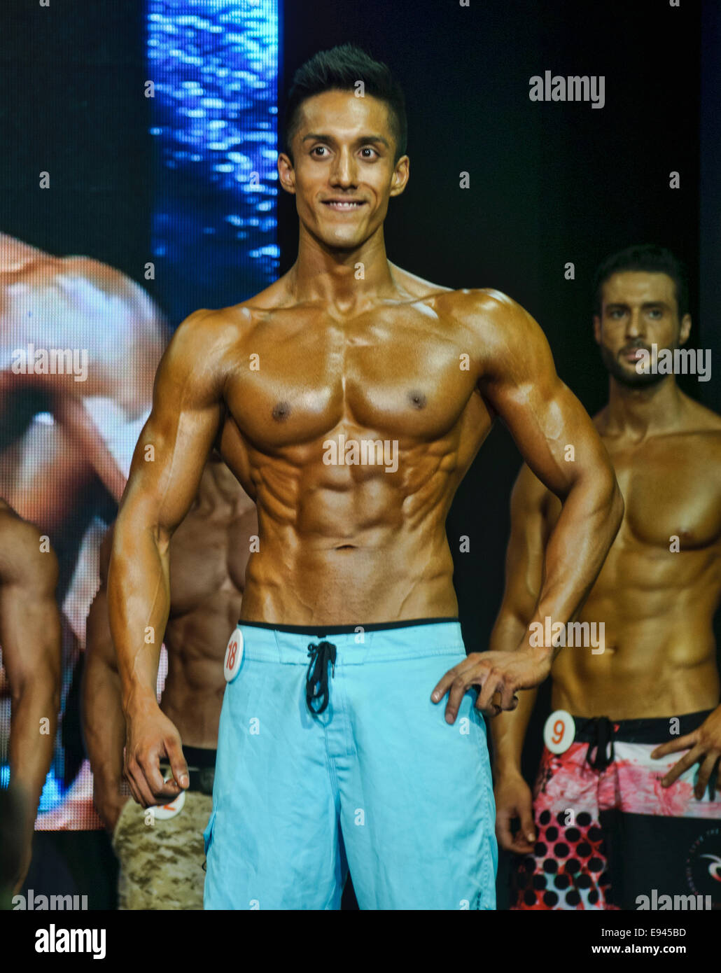 Bodybuilding competition central world bangkok hi-res stock photography ...