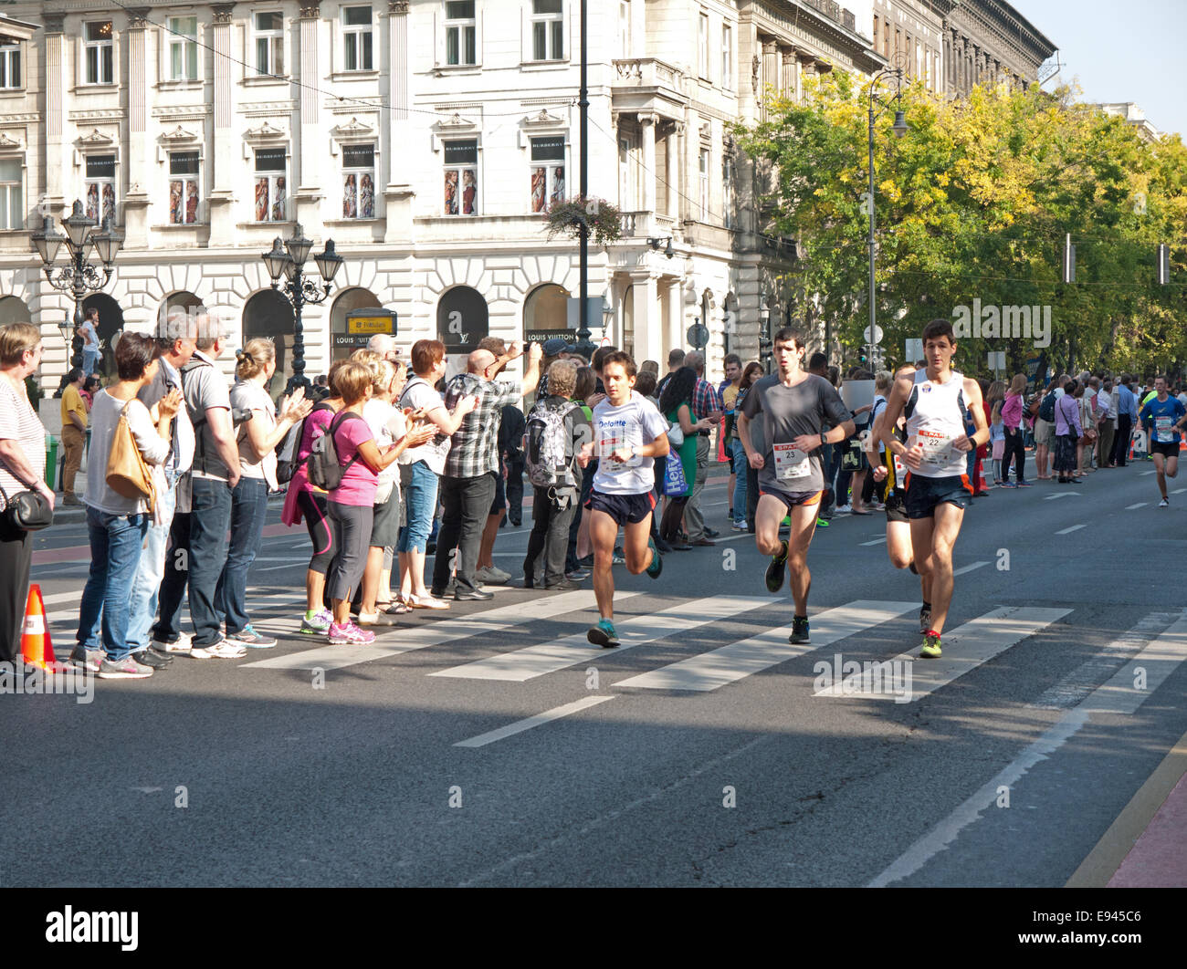 House spar hi-res stock photography and images - Alamy