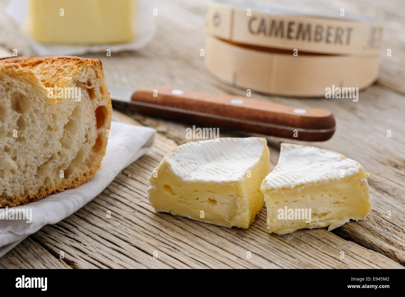 Camembert box hi-res stock photography and images - Alamy