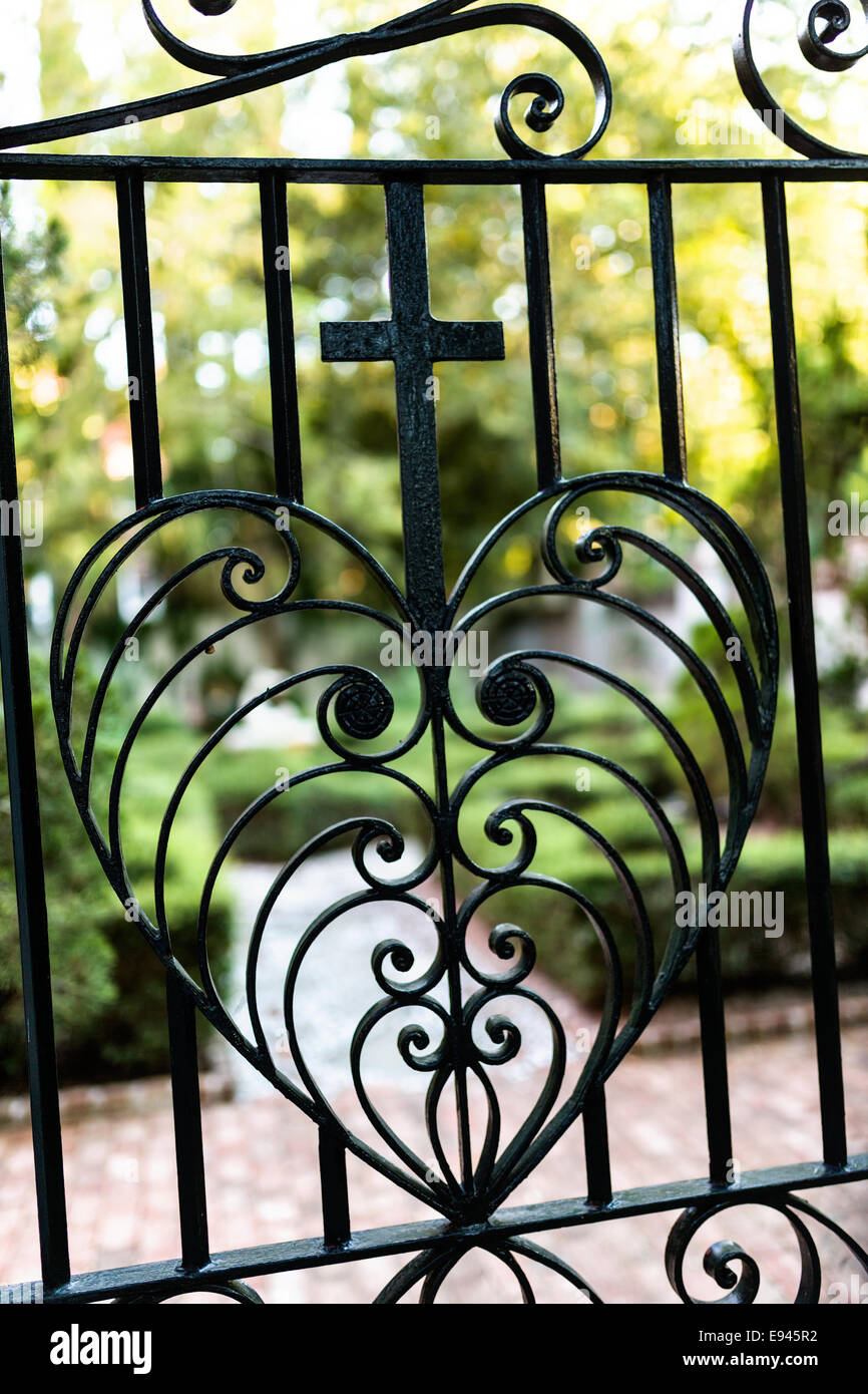 The Double Heart gate at the entrance to Philip Simmons Park at St John ...