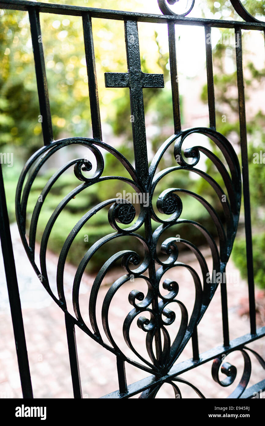 The Double Heart gate at the entrance to Philip Simmons Park at St John ...