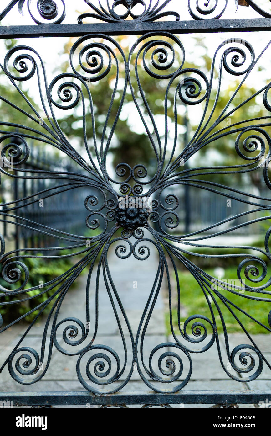 Decorative ironwork hi-res stock photography and images - Alamy