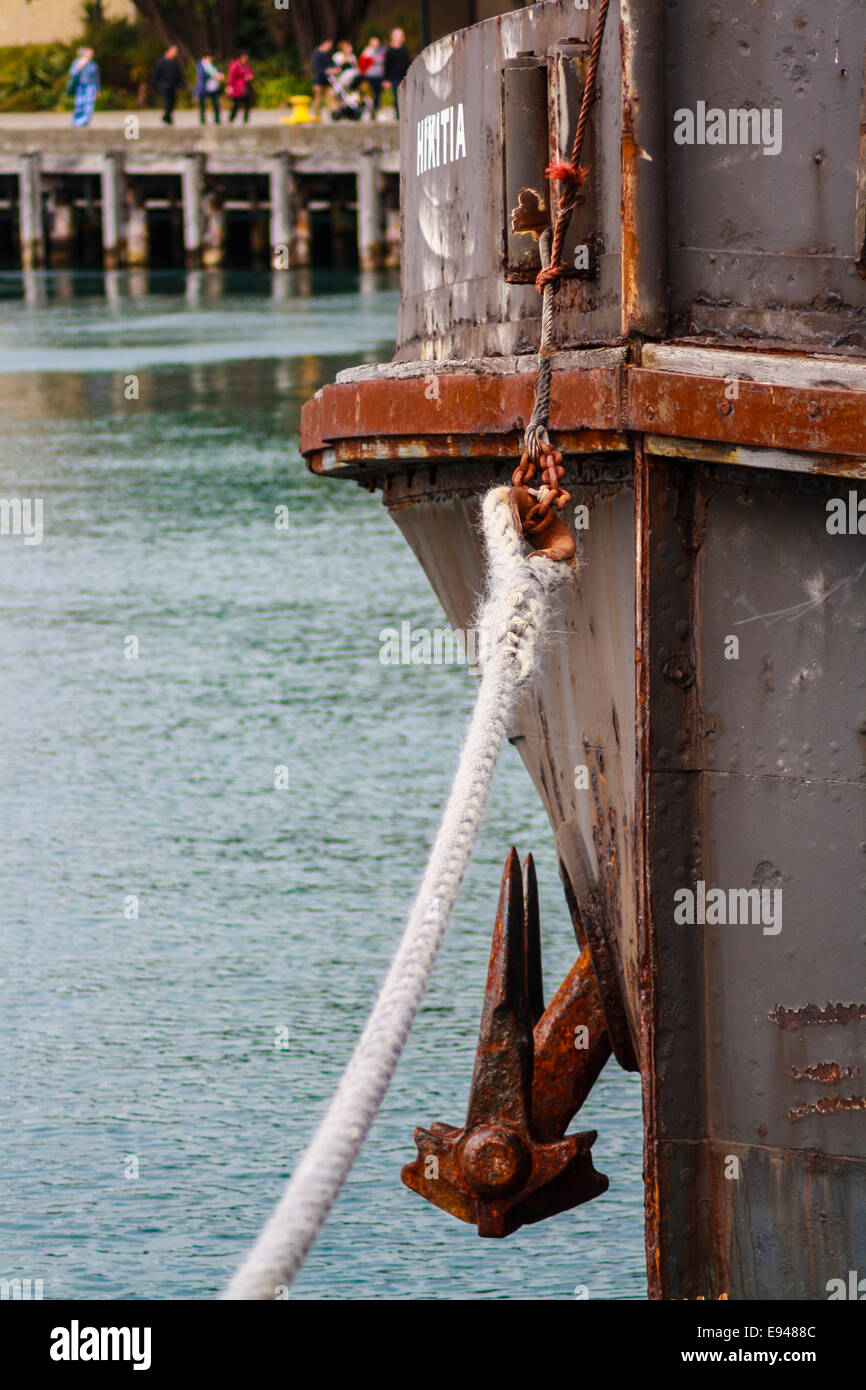 anchor ship ropes cleat dockside rope by sea side pier Stock Photo - Alamy