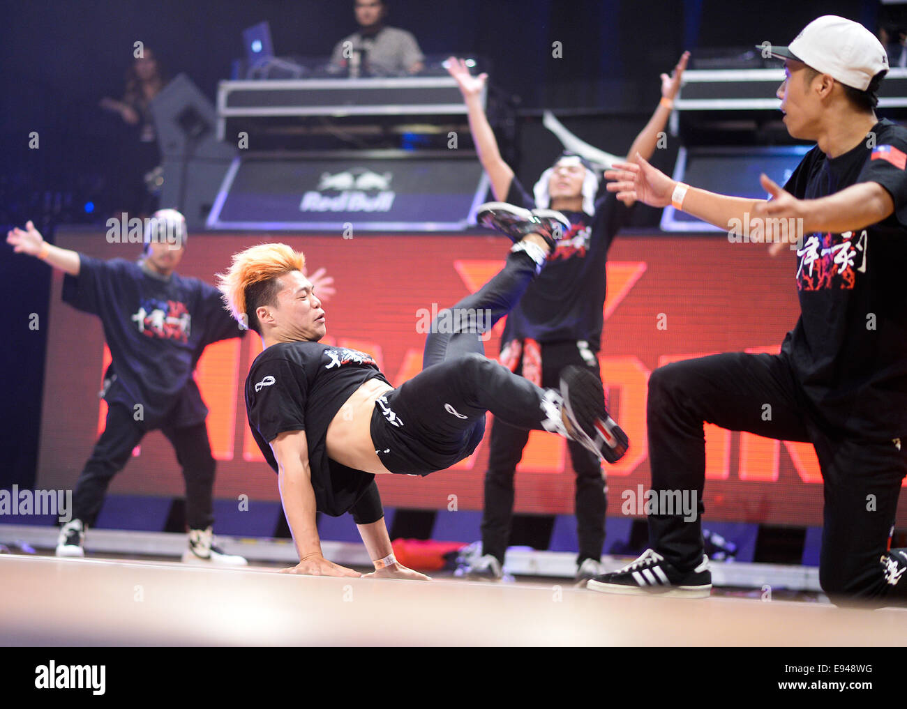 Braunschweig, Germany. 18th Oct, 2014. The Taiwanese breakdance team ...