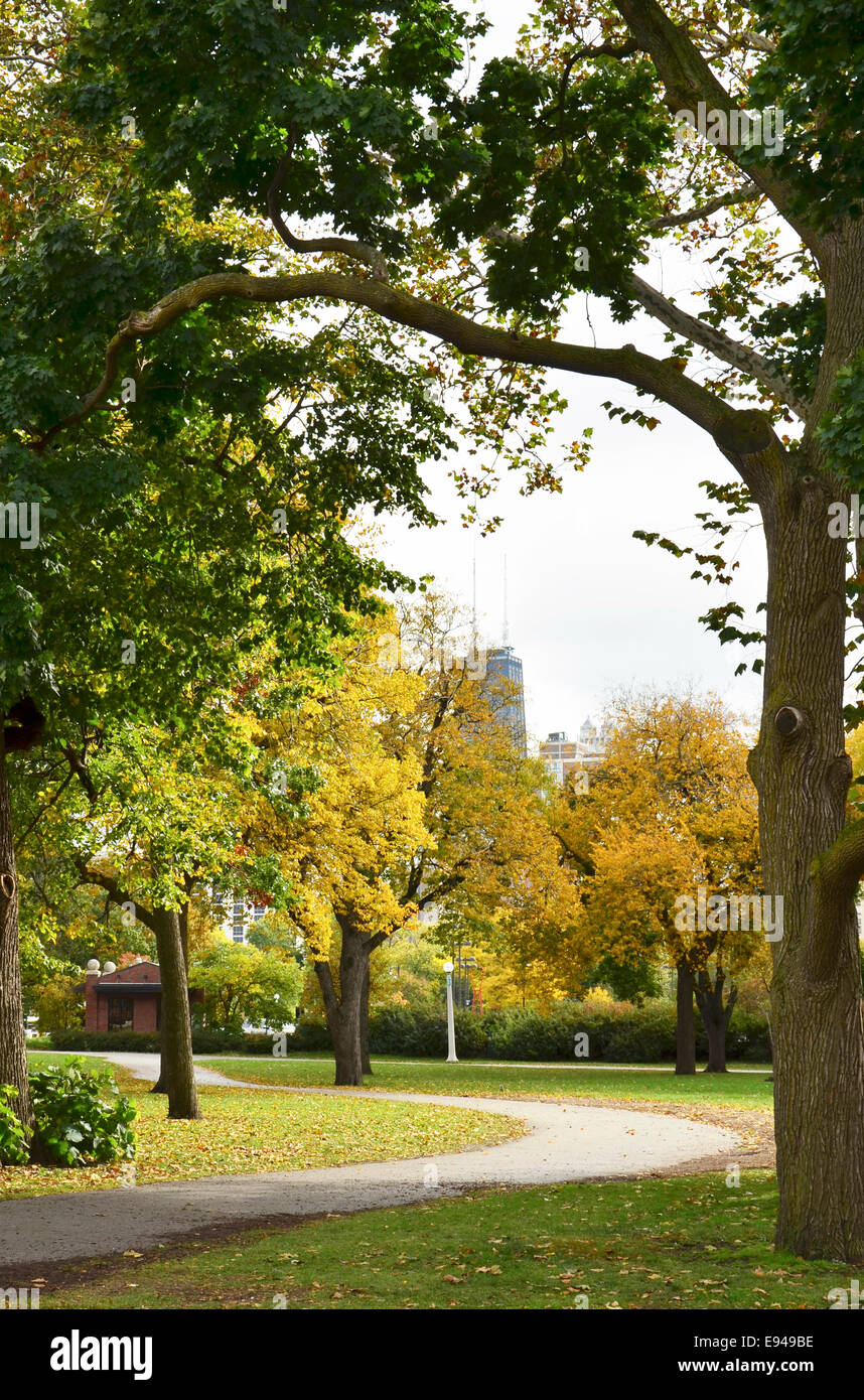 Downtown chicago lincoln park hi-res stock photography and images - Alamy