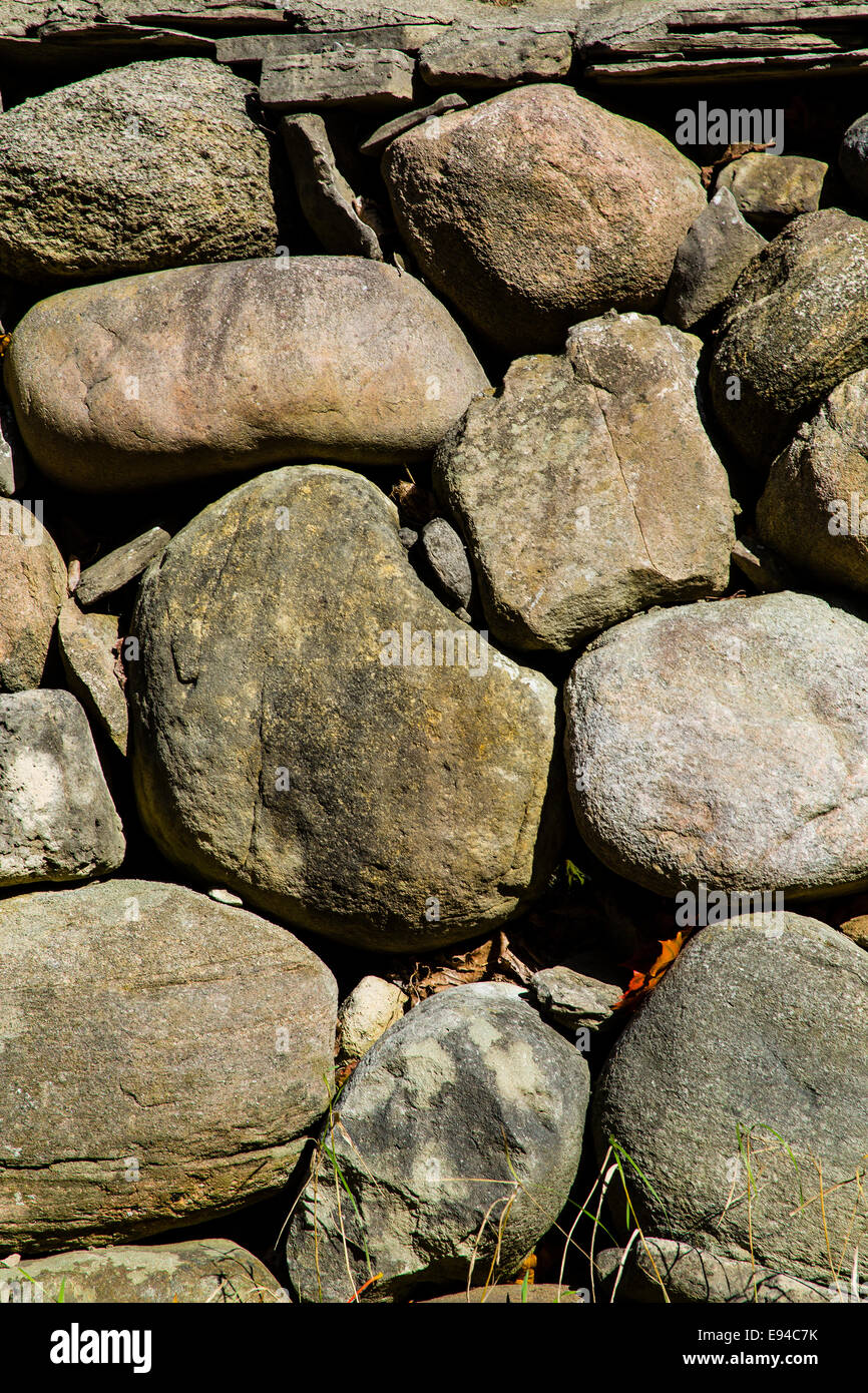 Close up of wall made of rocks Stock Photo - Alamy