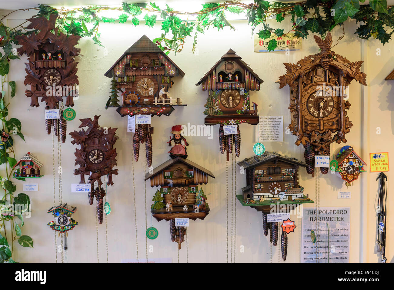Clock shop hi-res stock photography and images - Alamy