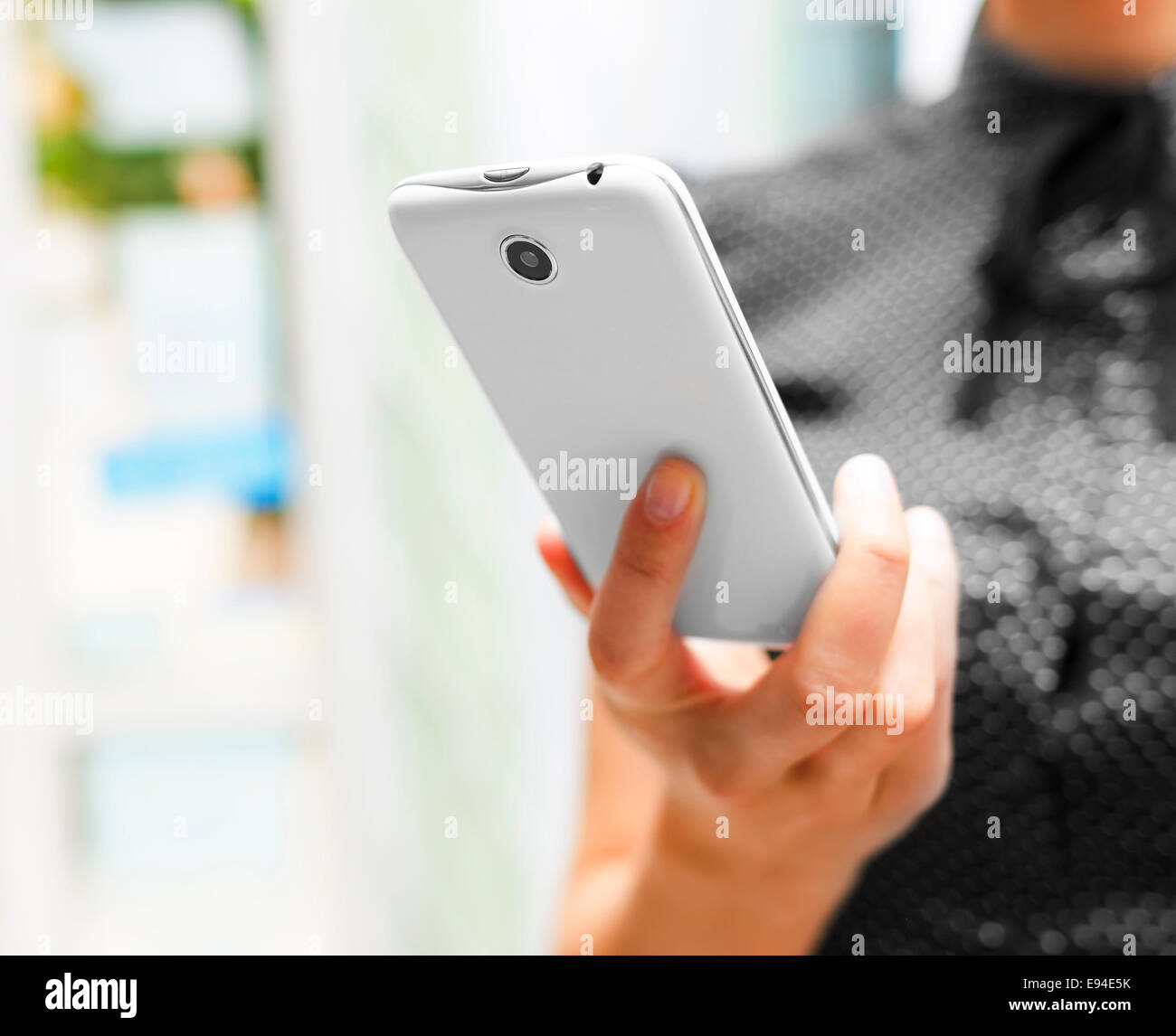 Smartphone in hand hi-res stock photography and images - Alamy
