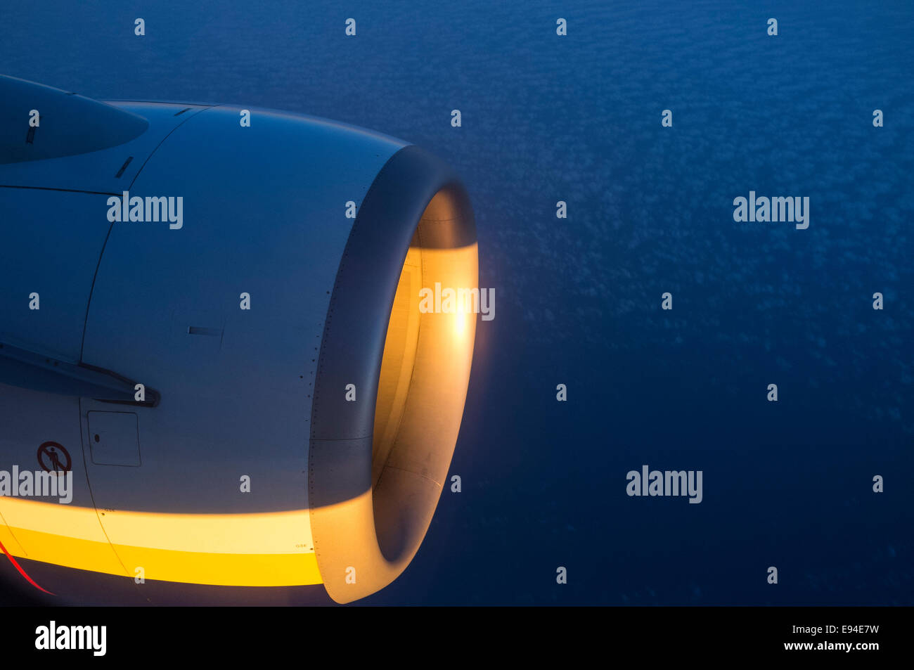 View out the window of a Ryanair Boeing 737-800 flight in the early ...