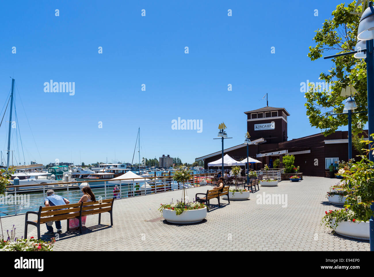 Waterfront square hi-res stock photography and images - Alamy