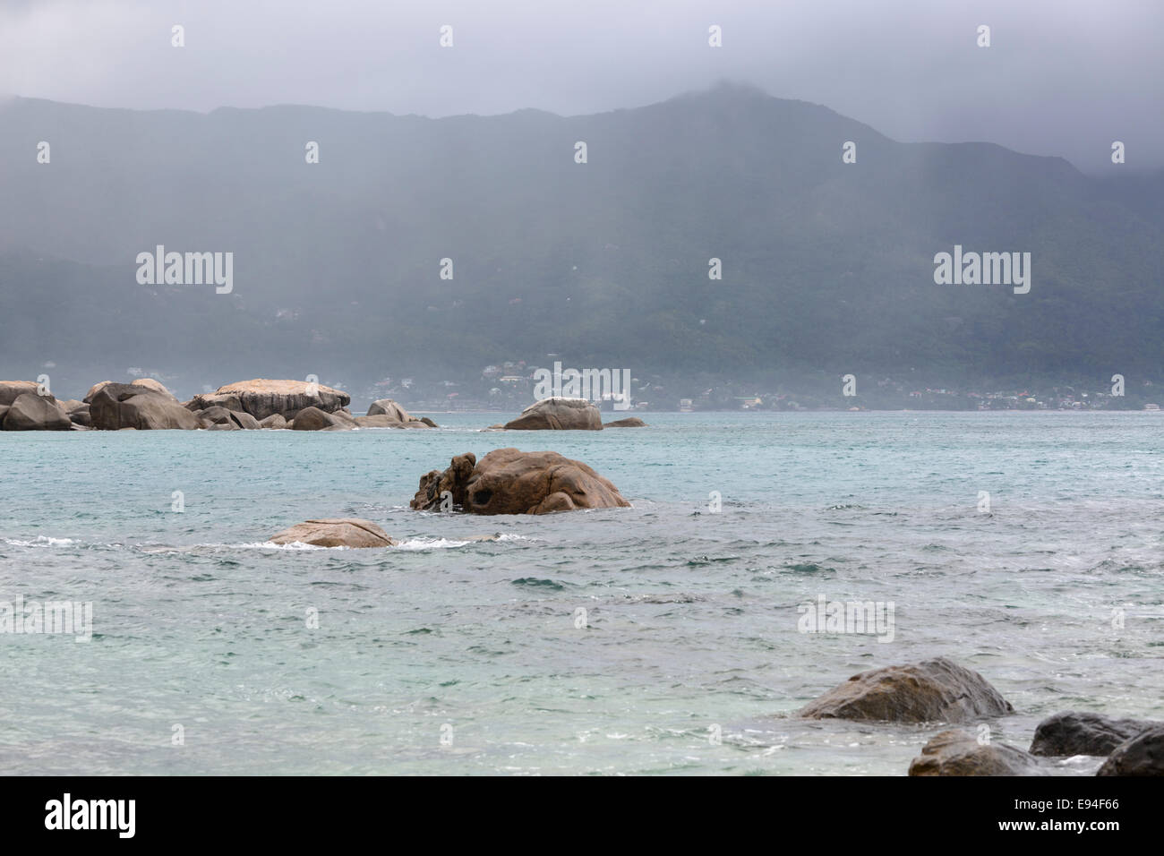 Heavy rain rocks hi-res stock photography and images - Alamy