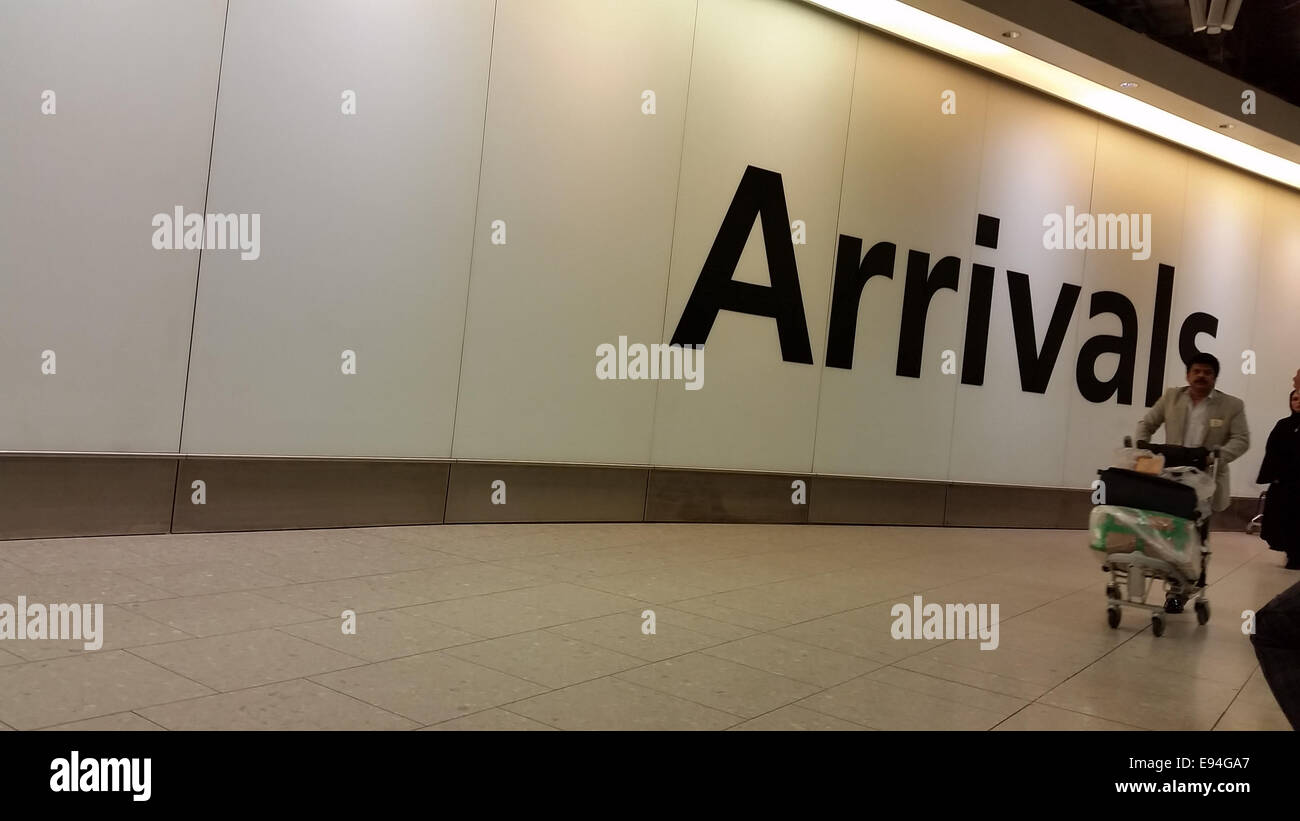 Welcome sign london heathrow airport hi-res stock photography and ...