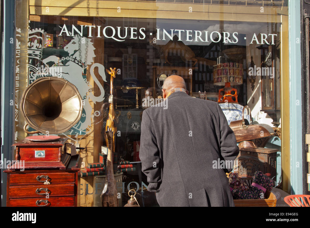 Old junk shop uk hi-res stock photography and images - Alamy