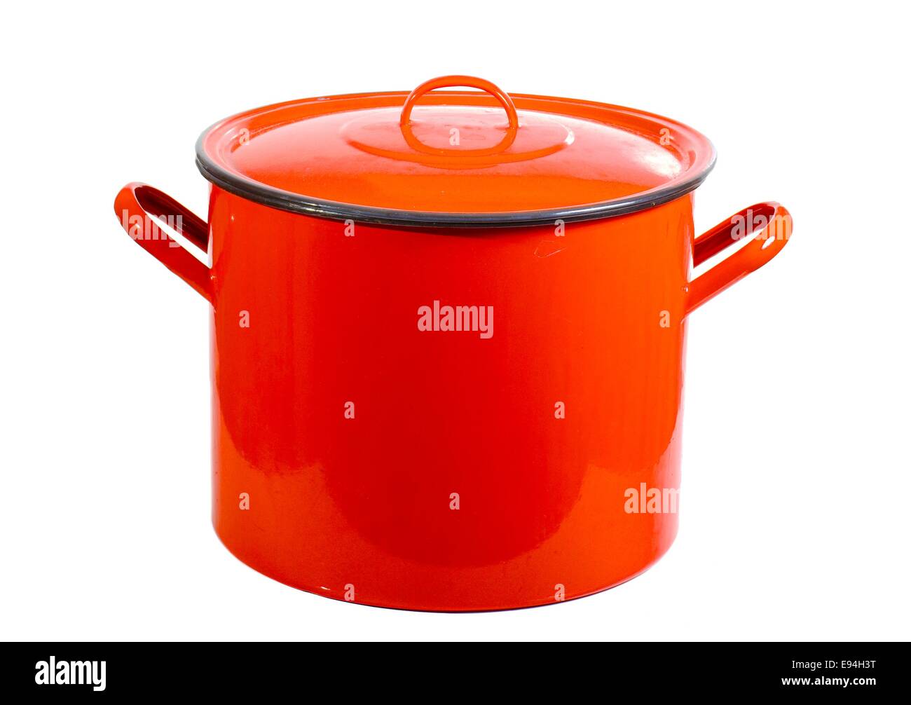 Large cooking pot hi-res stock photography and images - Alamy