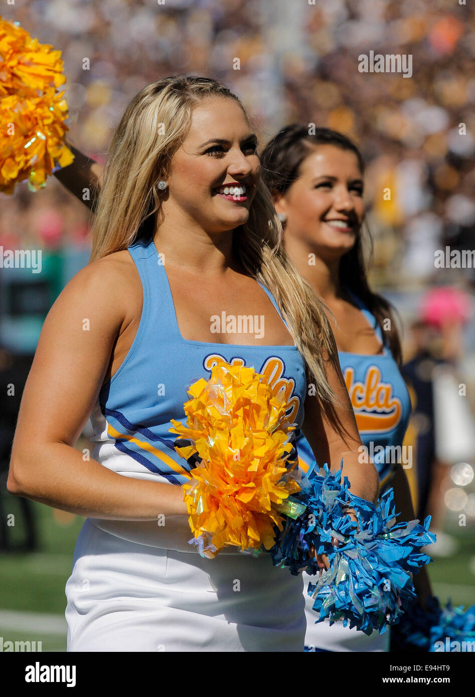 Berkeley USA CA. 18th Oct, 2014. UCLA Cheerleaders during NCAA Football ...