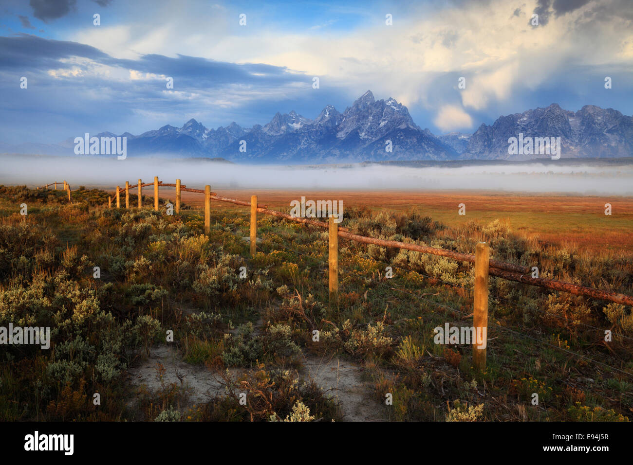 Dramatic Teton mountain range near Triangle X Ranch in Grand Teton ...