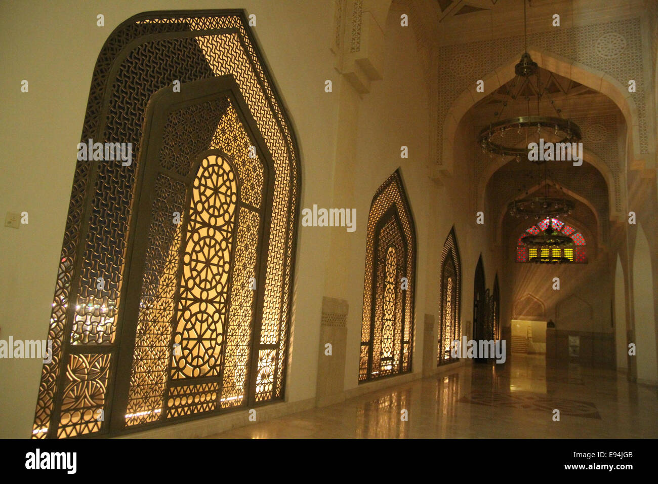 Doha, Qatar - 16 October 2014. Qatar’s largest mosque the “Imam ...