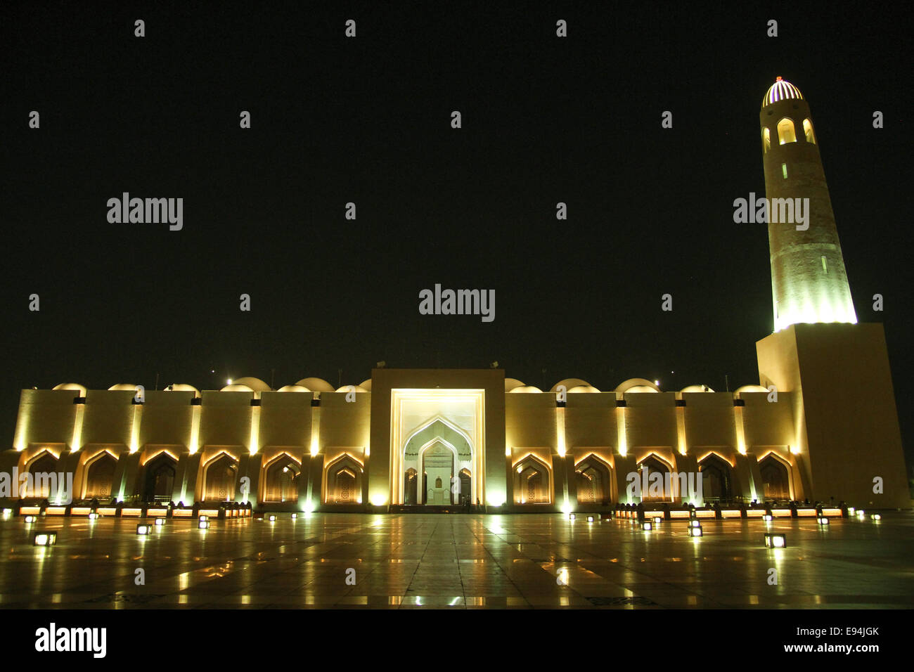Doha, Qatar - 16 October 2014. Qatar’s largest mosque the Imam Muhammad ...