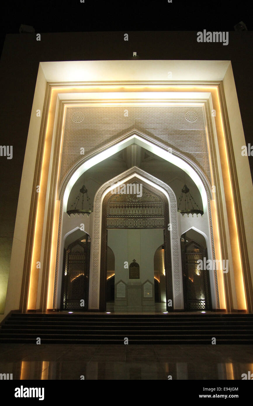 Doha, Qatar - 16 October 2014. Qatar’s largest mosque the “Imam ...