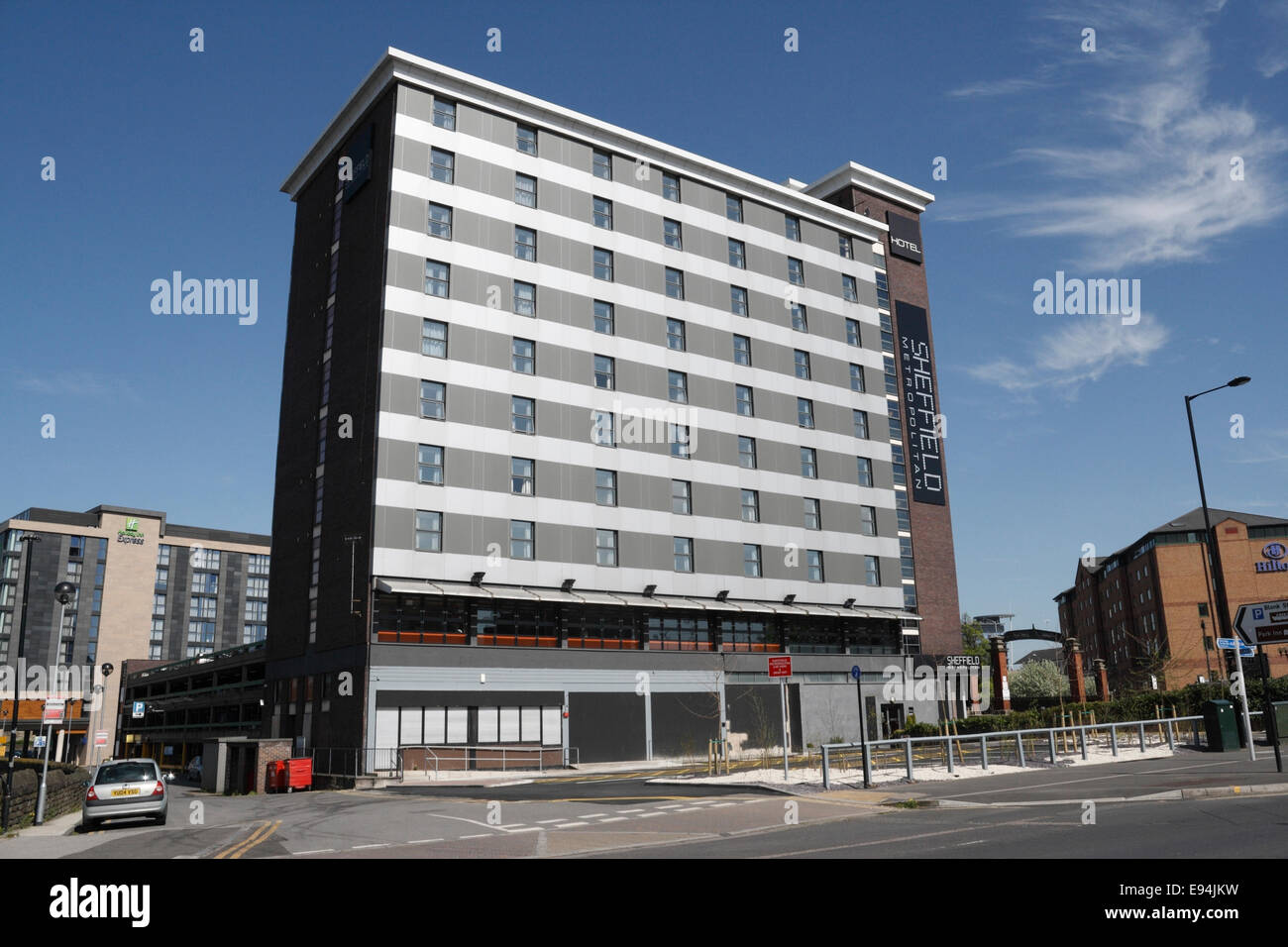 Sheffield OYO Metropolitan Hotel building with the Holiday Inn Express ...