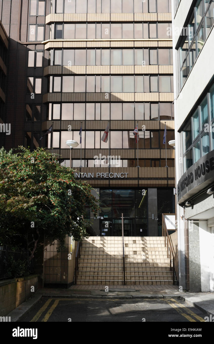 Precinct building hi-res stock photography and images - Alamy