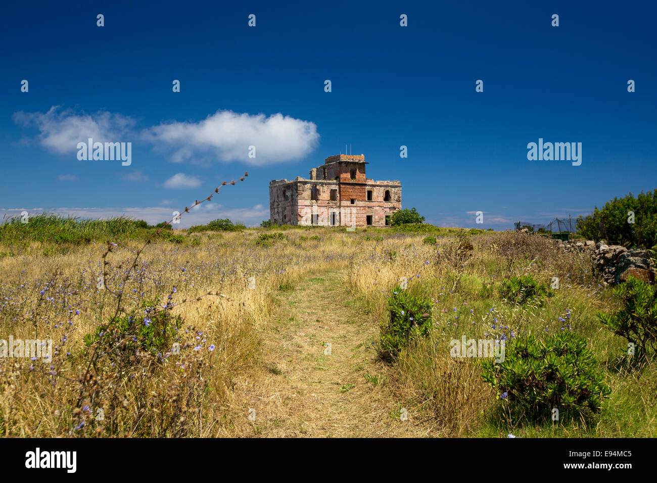 Abandoned military outpost hi-res stock photography and images - Alamy