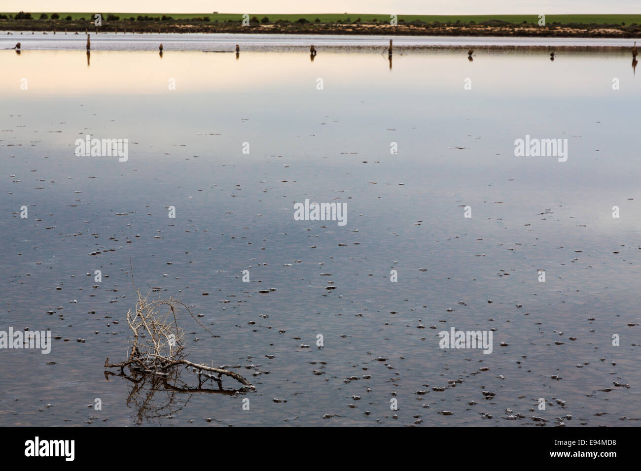 Lake wahpool hi-res stock photography and images - Alamy