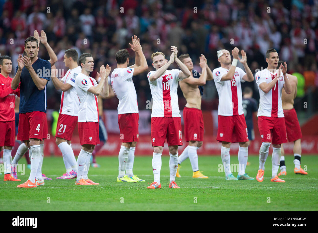 Warsaw, UK. 14th Oct, 2014. Poland applaud their fans at full time ...