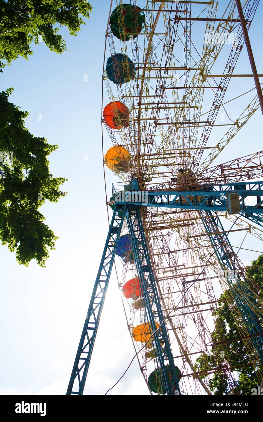 Big ferris wheel and fun fair hi-res stock photography and images - Alamy